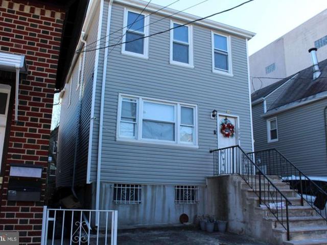 6904 Jackson St, West New York, NJ 07093