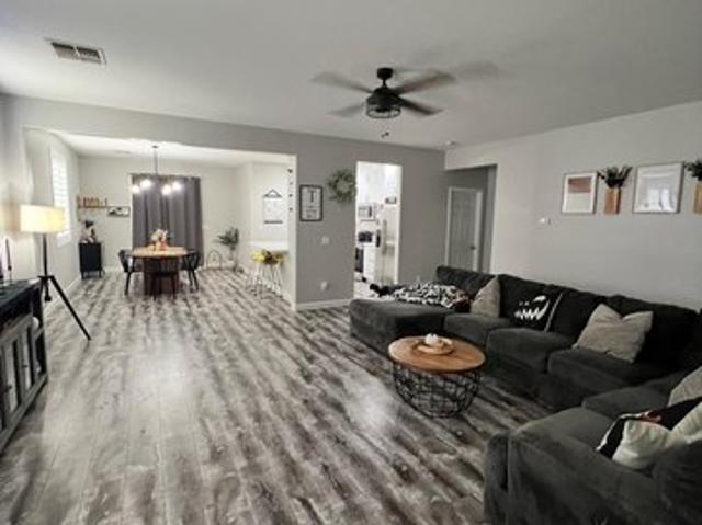 6904 S 74th Ln, Laveen, AZ 85339