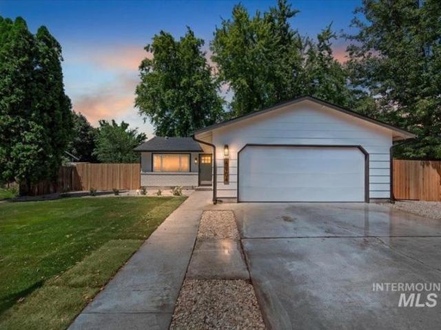 6904 W Bluebird Dr, Boise, ID 83714