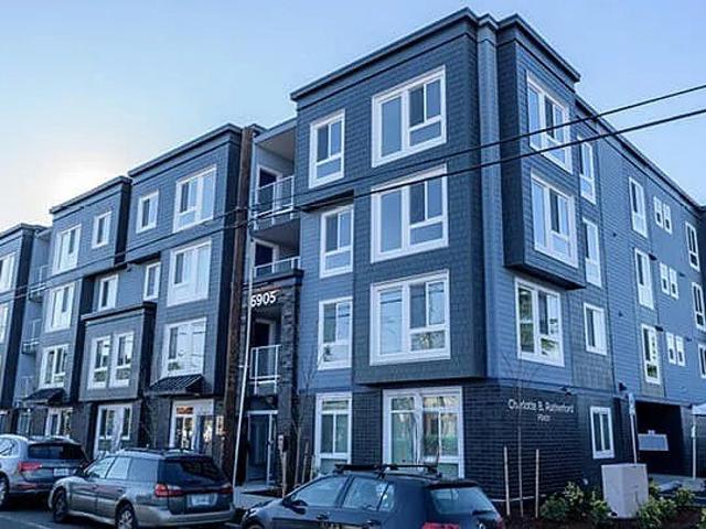 6905 N Interstate Ave, Portland, OR 97217