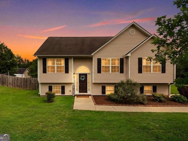 6905 Cedar Ridge Dr, Gainesville, GA 30506