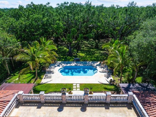 6905 SW 75th Ave, Miami, FL 33143 | MLS #A12010