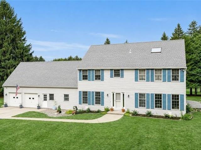 6905 Sand Hill Rd, Akron, NY 14001