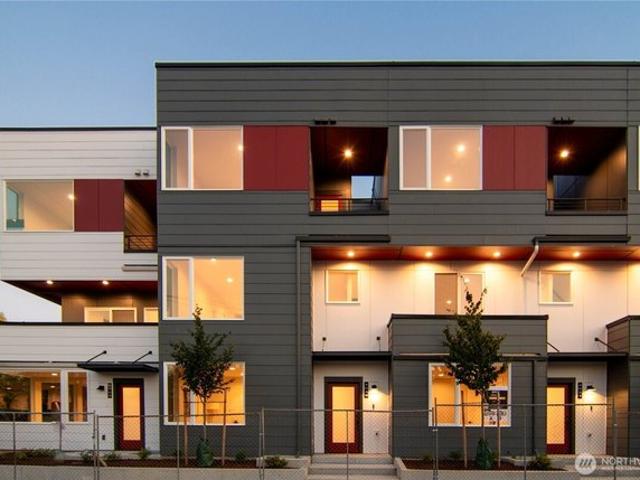 6905 42nd Ave S Unit B, Seattle, WA 98118