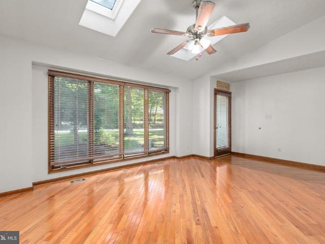6906 Aspen Lane