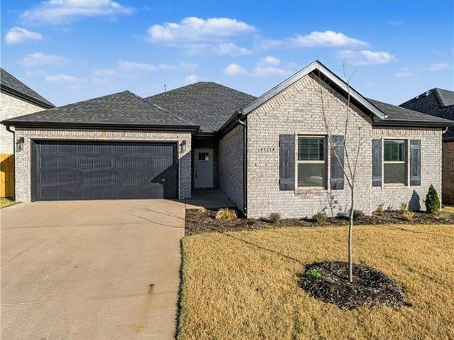6906 SW Basswood Ave, Bentonville, AR 72713