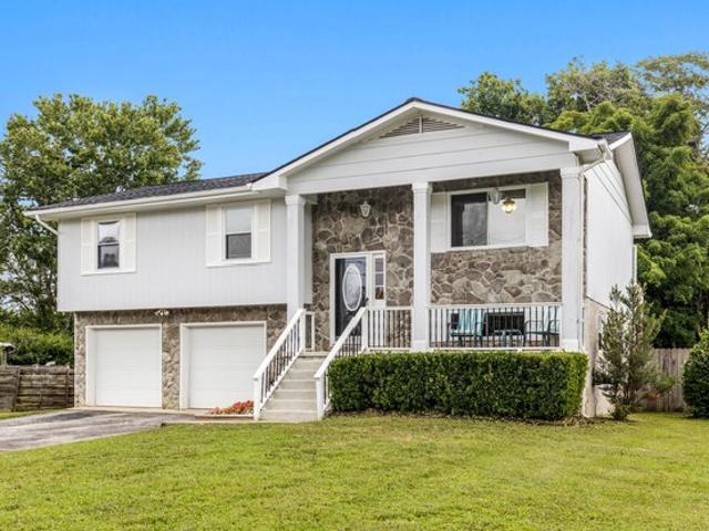 6907 Mahlon Dr, Harrison, TN 37341