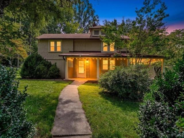 6907 Dawnwood Rd, Roanoke, VA 24018