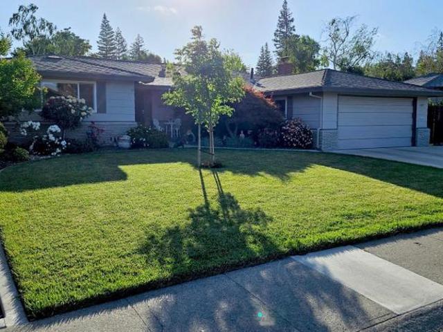 6907 Gallery Way, Sacramento, CA 95831