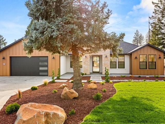 6907 Linry Ln, Paradise, CA 95969