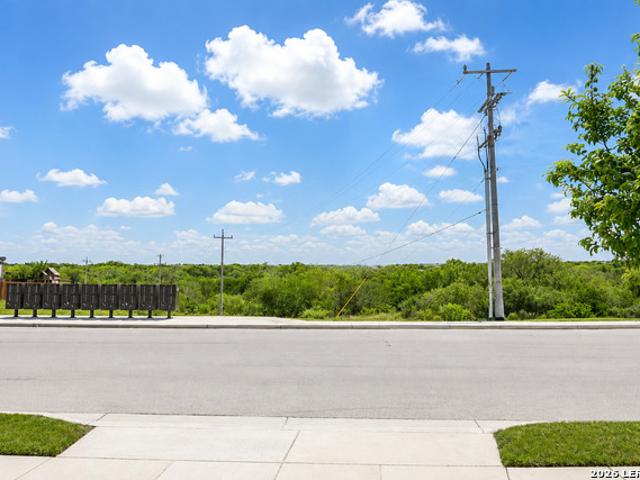 6907 Titan Park