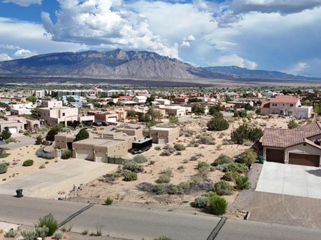 6908 Nagoya Rd NE, Rio Rancho, NM 87144