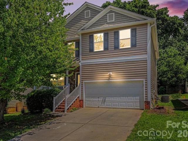 6908 Centerline Dr, Charlotte, NC 28278