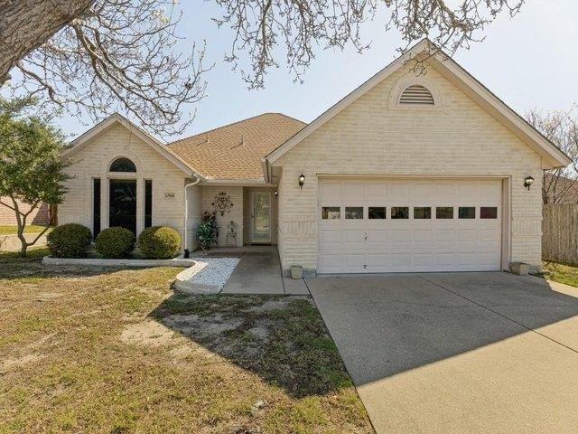 6908 Cheatham Dr, Watauga, TX 76148