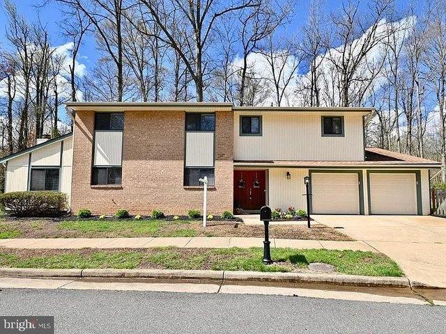 6908 Deer Run Dr, Alexandria, VA 22306