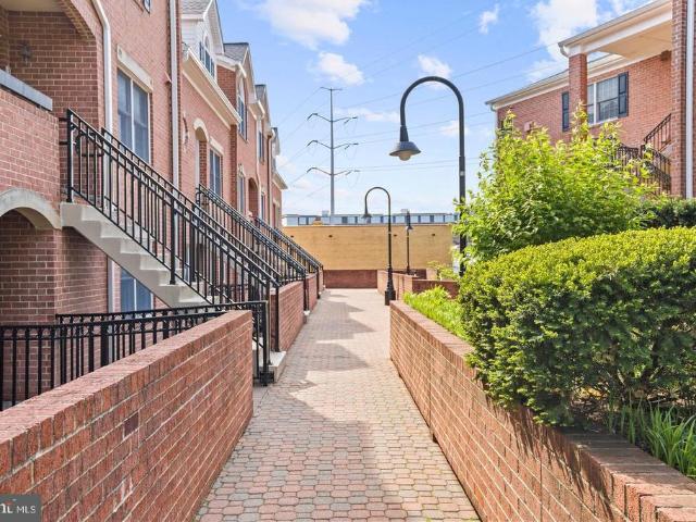 6908 Fairfax Drive # 306