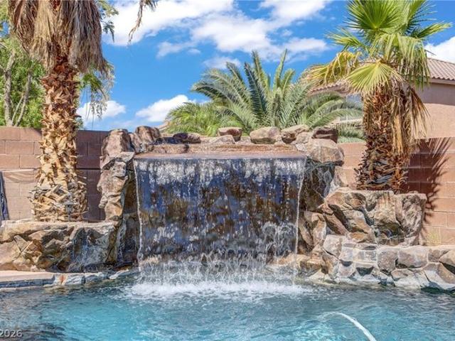 6908 Fox Sparrow Ct, North Las Vegas, NV 89084