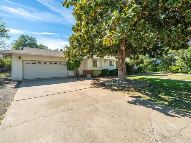 6908 Riata Drive