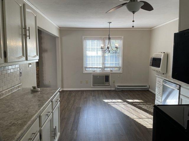 6909 Mary B Pl, Roanoke, VA 24018