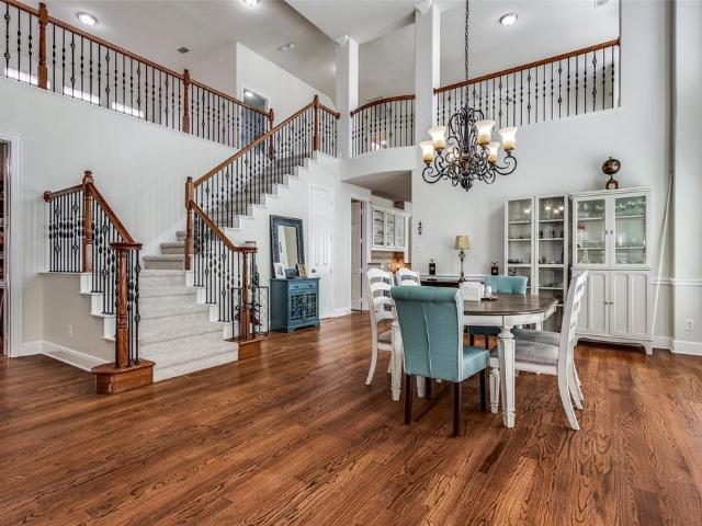 6909 Medallion Drive