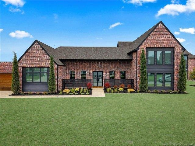 6909 E 128th Cir S, Bixby, OK 74008