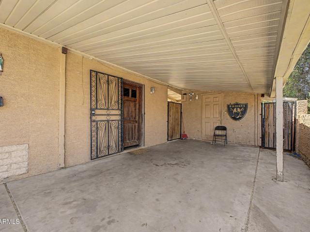 6909 W Wolf Street