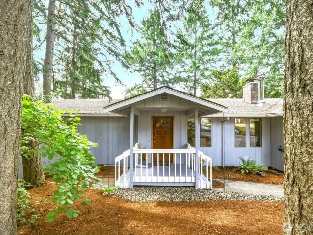 6909 43rd Loop SE