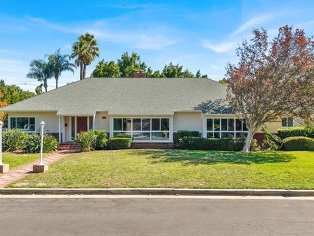 6900 Chisholm Ave, Lake Balboa, CA 91406
