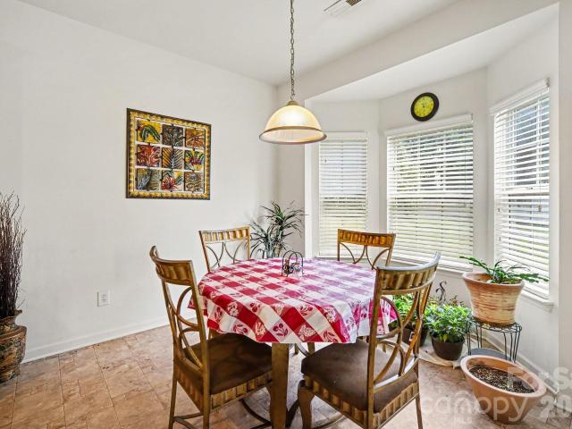 6900 Daisy Bee Court