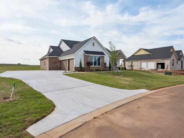 6900 Lake View Court
