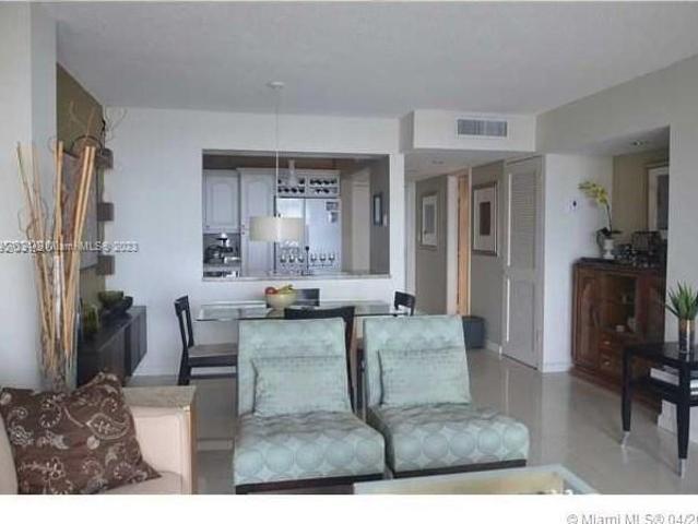 6900 W Bay Dr #9L, Miami Beach, FL 33141