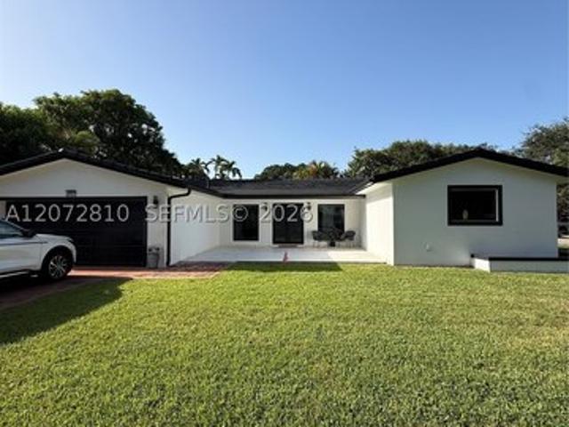 6901 Miami Lakeway S, Miami Lakes, FL 33014