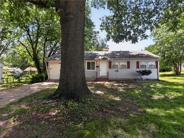 6901 E 113th Ter, Kansas City, MO 64134