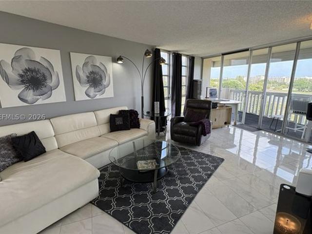 6901 Environ Blvd Apt 6C, Lauderhill, FL 33319
