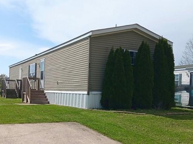 6901 Kensington Dr E, Fort Wayne, IN 46818