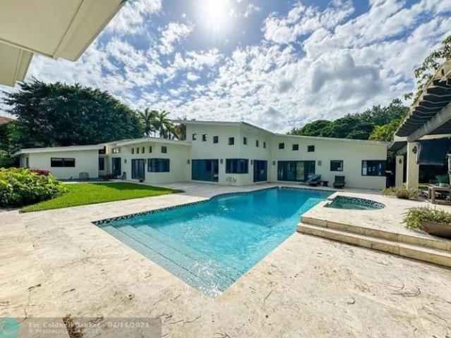 6901 SW 79th, Miami, FL 33143