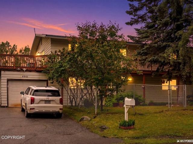 6901 Trafford Dr, Anchorage, AK 99504