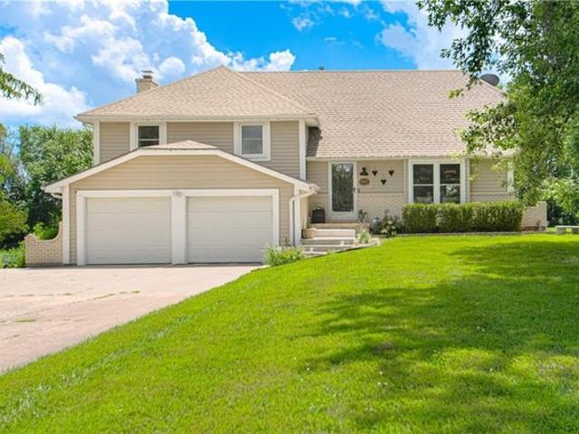 6901 W 202nd Ter, Bucyrus, KS 66013