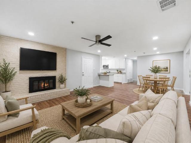 6901 Wicks Trail