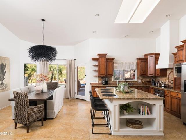 6902 E Hearn Rd, Scottsdale, AZ 85254