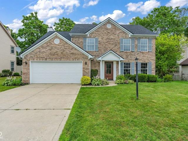 6903 Bretton Wood Dr, Indianapolis, IN 46268