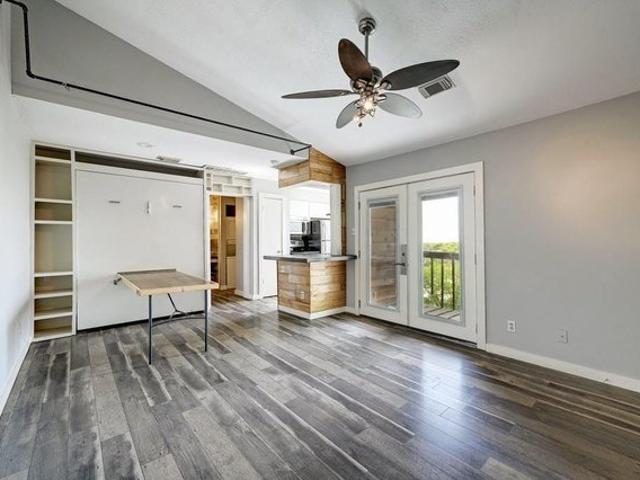 6903 Deatonhill Dr Apt 16, Austin, TX 78745
