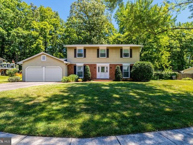 6903 Rochambeau Pl, Springfield, VA 22153
