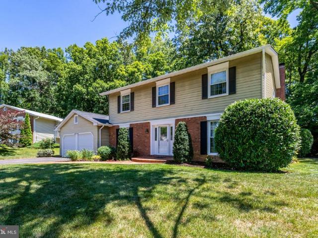 6903 Rochambeau Place