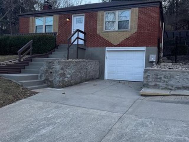 6903 Taylor Rd, Green Township, OH 45248