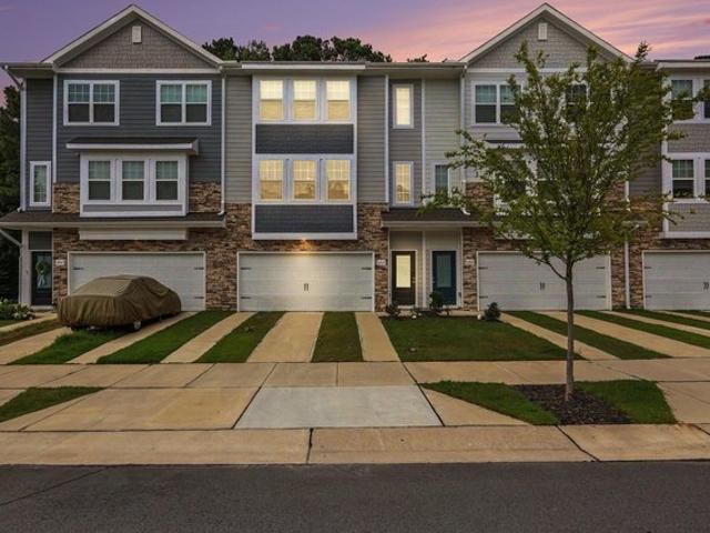 6903 Woodland Stream Pl, Raleigh, NC 27616