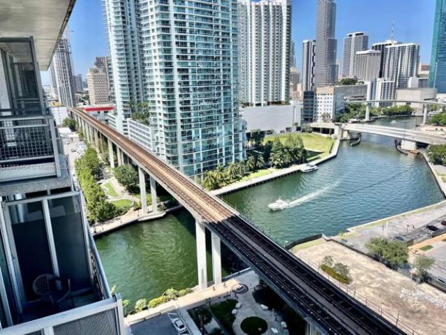 690 1st Ct SW #1922, Miami, FL 33130