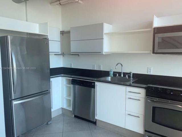 690 1st Ct SW #2118, Miami, FL 33130