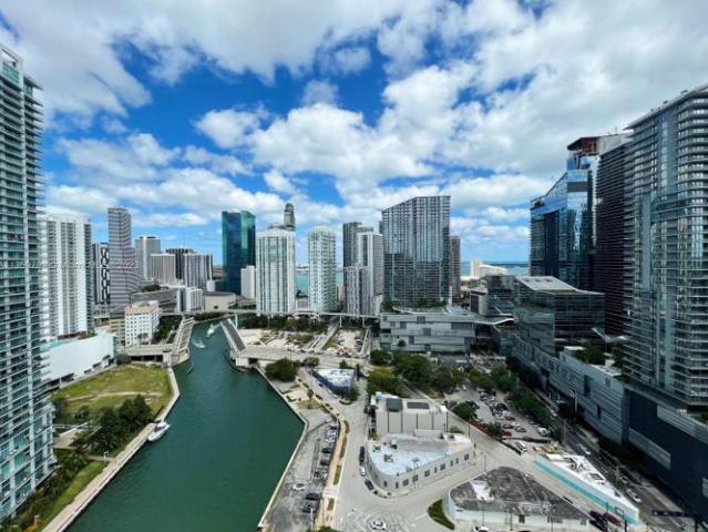 690 1st Ct SW #3104, Miami, FL 33130