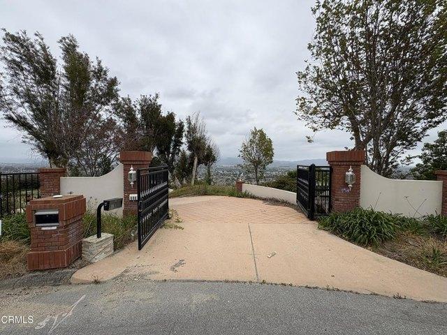 690 Corriente Ct, Camarillo, CA 93010